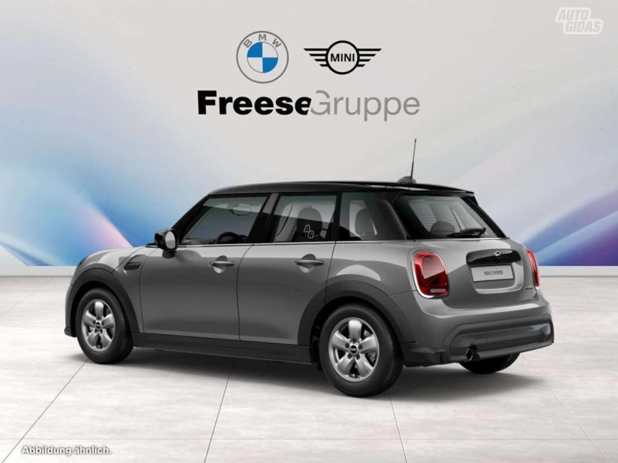 Grey MINI Cooper 2022 in Kaunas, with an engine capacity of 1.50 L and mileage of 43 thousand km for 21686 €, photo 6 on AUTOMOTO.COM.LV