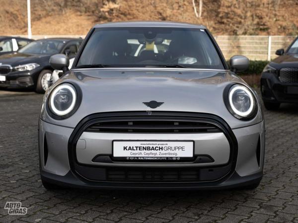 Grey MINI Cooper 2022 in Kaunas, with an engine capacity of 1.50 L and mileage of 59 thousand km for 27025 €, photo 2 on AUTOMOTO.COM.LV