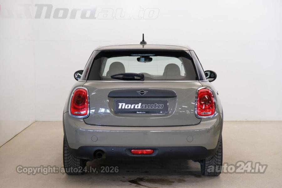 Pelēks MINI Cooper 2019 Tallina, ar dzinēja tilpumu 1.50 L un nobraukumu 139 tūkst. km par 13990 €, foto 4 vietnē AUTOMOTO.COM.LV