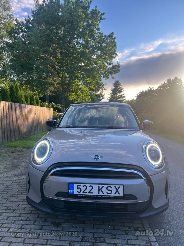 Grey MINI Cooper 2021 in Tallinn, with an engine capacity of 1.50 L and mileage of 134 thousand km for 20500 €, photo 10 on AUTOMOTO.COM.LV