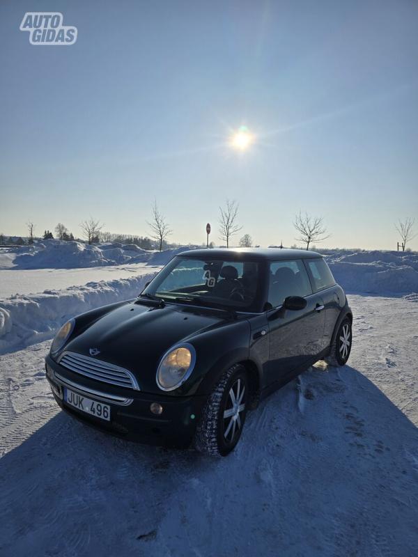 MINI Cooper 2002 in Siauliai, with an engine capacity of 1.60 L and mileage of 182 thousand km for 1399 €, photo 1 on AUTOMOTO.COM.LV