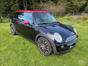 MINI Cooper 2003 in Alytus, with an engine capacity of 1.60 L and mileage of 243 thousand km for 1600 €, photo 3 on AUTOMOTO.COM.LV