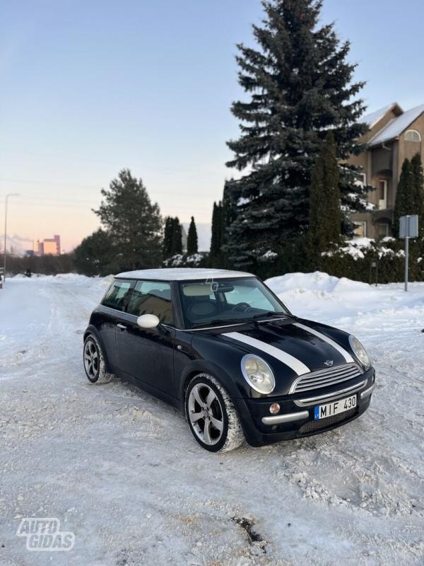 MINI Cooper 2004 in Klaipeda, with an engine capacity of 1.60 L and mileage of 290 thousand km for 1350 €, photo 4 on AUTOMOTO.COM.LV