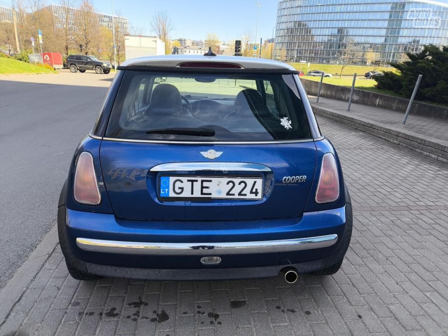 MINI Cooper 2004 in Vilnius, with an engine capacity of 1.60 L and mileage of 197 thousand km for 800 €, photo 8 on AUTOMOTO.COM.LV