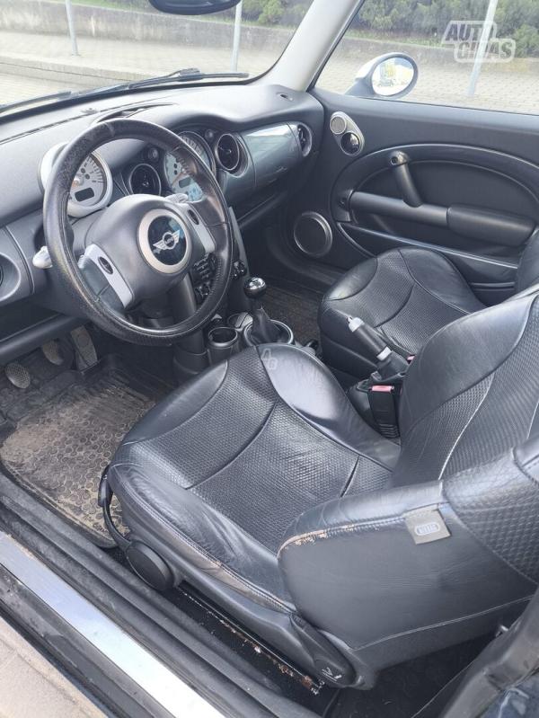 MINI Cooper 2004 in Vilnius, with an engine capacity of 1.60 L and mileage of 197 thousand km for 800 €, photo 9 on AUTOMOTO.COM.LV