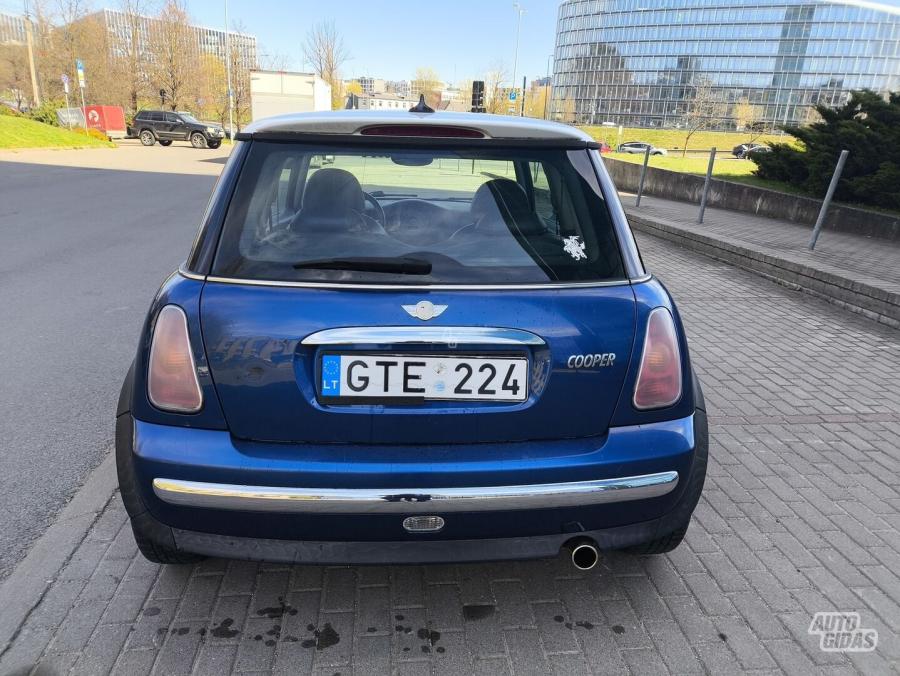 MINI Cooper 2004 in Vilnius, with an engine capacity of 1.60 L and mileage of 197 thousand km for 750 €, photo 8 on AUTOMOTO.COM.LV