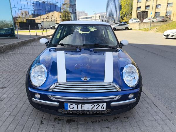 MINI Cooper 2004 in Vilnius, with an engine capacity of 1.60 L and mileage of 197 thousand km for 720 €, photo 2 on AUTOMOTO.COM.LV