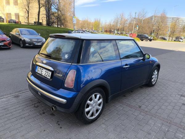 MINI Cooper 2004 in Vilnius, with an engine capacity of 1.60 L and mileage of 197 thousand km for 720 €, photo 6 on AUTOMOTO.COM.LV