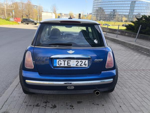 MINI Cooper 2004 in Vilnius, with an engine capacity of 1.60 L and mileage of 197 thousand km for 720 €, photo 7 on AUTOMOTO.COM.LV