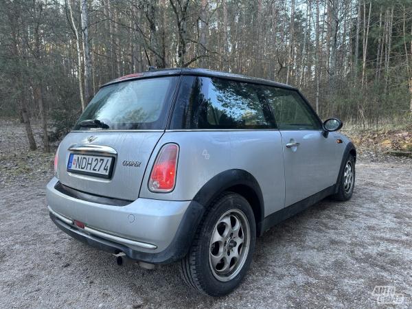 MINI Cooper 2006 in Vilnius, with an engine capacity of 1.60 L and mileage of 301 thousand km for 900 €, photo 3 on AUTOMOTO.COM.LV