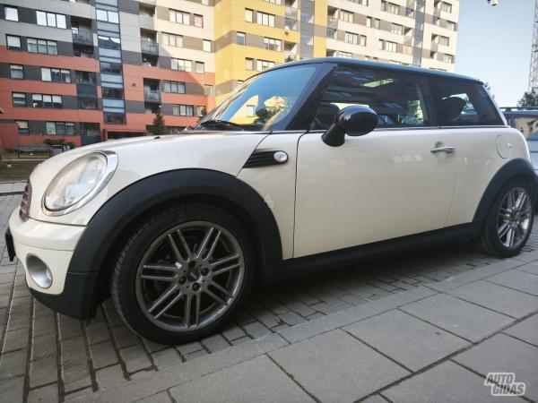 MINI Cooper 2007 in Vilnius, with an engine capacity of 1.60 L and mileage of 211 thousand km for 2100 €, photo 5 on AUTOMOTO.COM.LV