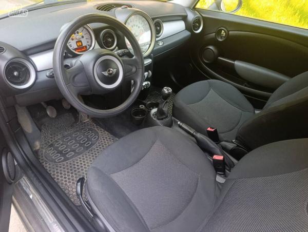 MINI Cooper 2007 in Klaipeda, with an engine capacity of 1.40 L and mileage of 187 thousand km for 750 €, photo 8 on AUTOMOTO.COM.LV