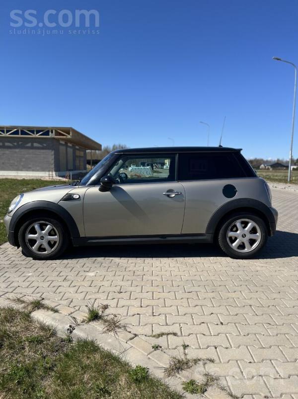 MINI Cooper 2007 Rīga, ar dzinēja tilpumu 1.60 L un nobraukumu 181 tūkst. km par 2400 €, foto 2 vietnē AUTOMOTO.COM.LV