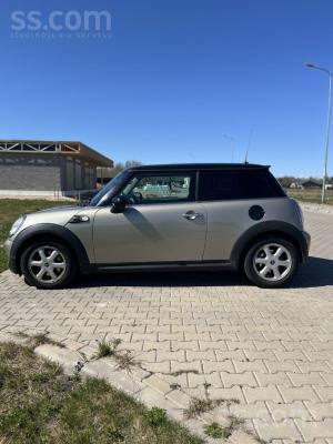 MINI Cooper 2007 in Riga, with an engine capacity of 1.60 L and mileage of 181 thousand km for 2400 €, photo 3 on AUTOMOTO.COM.LV