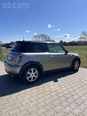 MINI Cooper 2007 in Riga, with an engine capacity of 1.60 L and mileage of 181 thousand km for 2400 €, photo 6 on AUTOMOTO.COM.LV