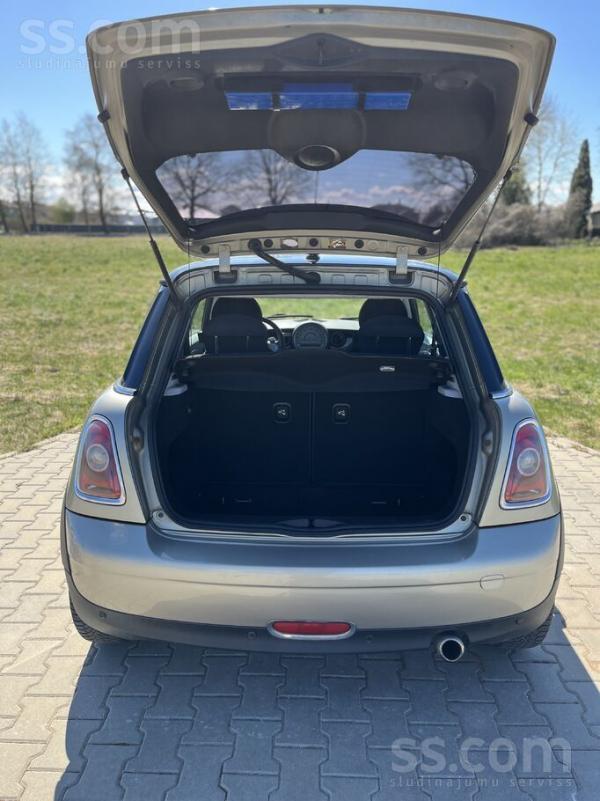 MINI Cooper 2007 Rīga, ar dzinēja tilpumu 1.60 L un nobraukumu 181 tūkst. km par 2400 €, foto 7 vietnē AUTOMOTO.COM.LV