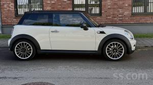 MINI Cooper 2008 in Riga, with an engine capacity of 1.60 L and mileage of 230 thousand km for 3390 €, photo 5 on AUTOMOTO.COM.LV