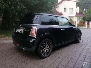 MINI Cooper 2008 in Vilnius, with an engine capacity of 1.60 L and mileage of 215 thousand km for 1300 €, photo 3 on AUTOMOTO.COM.LV