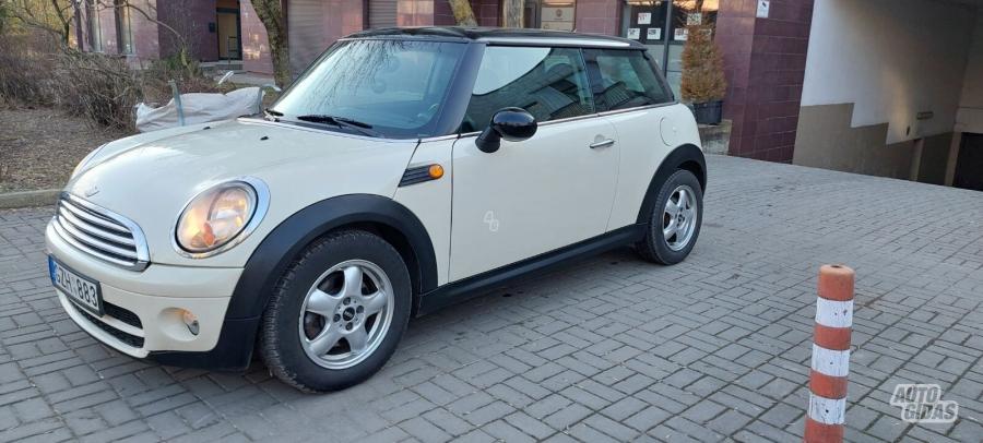 MINI Cooper 2009 Viļņa, ar dzinēja tilpumu 1.60 L un nobraukumu 287 tūkst. km par 2150 €, foto 2 vietnē AUTOMOTO.COM.LV