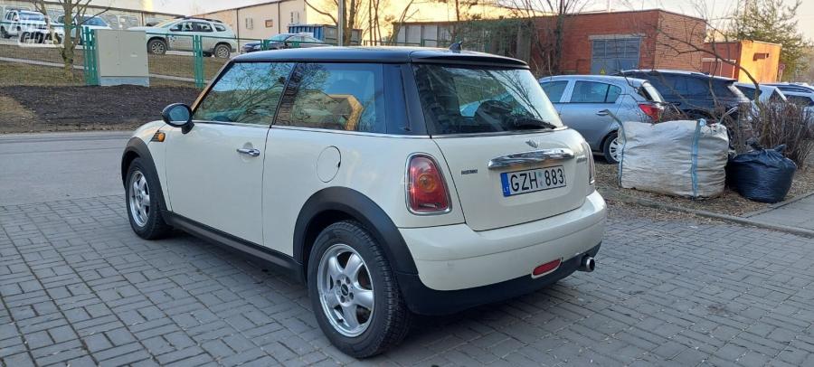 MINI Cooper 2009 Viļņa, ar dzinēja tilpumu 1.60 L un nobraukumu 287 tūkst. km par 2150 €, foto 4 vietnē AUTOMOTO.COM.LV
