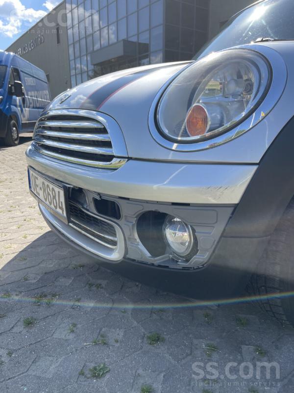 MINI Cooper 2010 Rīga, ar dzinēja tilpumu 1.60 L un nobraukumu 126 tūkst. km par 3500 €, foto 8 vietnē AUTOMOTO.COM.LV