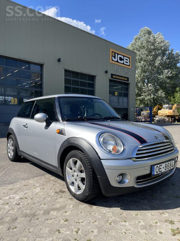 MINI Cooper 2010 Rīga, ar dzinēja tilpumu 1.60 L un nobraukumu 126 tūkst. km par 3500 €, foto 10 vietnē AUTOMOTO.COM.LV