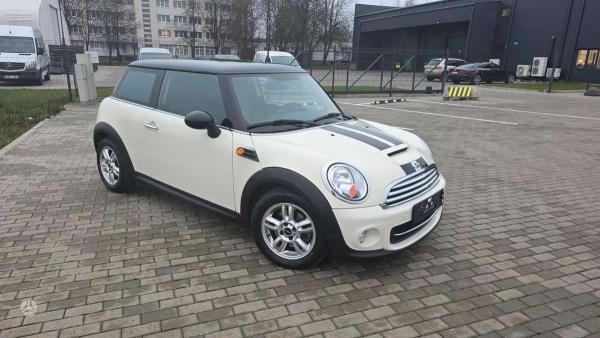 MINI Cooper 2013 in Siauliai, with an engine capacity of 1.60 L and mileage of 33 thousand km for 6600 €, photo 2 on AUTOMOTO.COM.LV