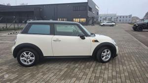 MINI Cooper 2013 in Siauliai, with an engine capacity of 1.60 L and mileage of 33 thousand km for 6600 €, photo 4 on AUTOMOTO.COM.LV