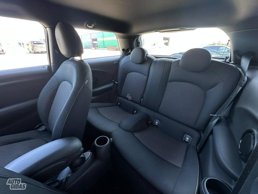 MINI Cooper 2014 in Klaipeda, with an engine capacity of 1.50 L and mileage of 300 thousand km for 5400 €, photo 9 on AUTOMOTO.COM.LV
