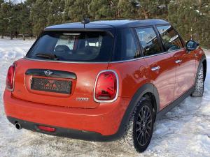 Orange MINI Cooper 2019 in Alytus, with an engine capacity of 1.50 L and mileage of 199 thousand km for 13900 €, photo 13 on AUTOMOTO.COM.LV