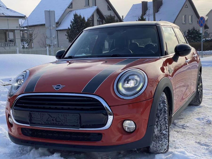 Orange MINI Cooper 2019 in Alytus, with an engine capacity of 1.50 L and mileage of 199 thousand km for 13900 €, photo 14 on AUTOMOTO.COM.LV