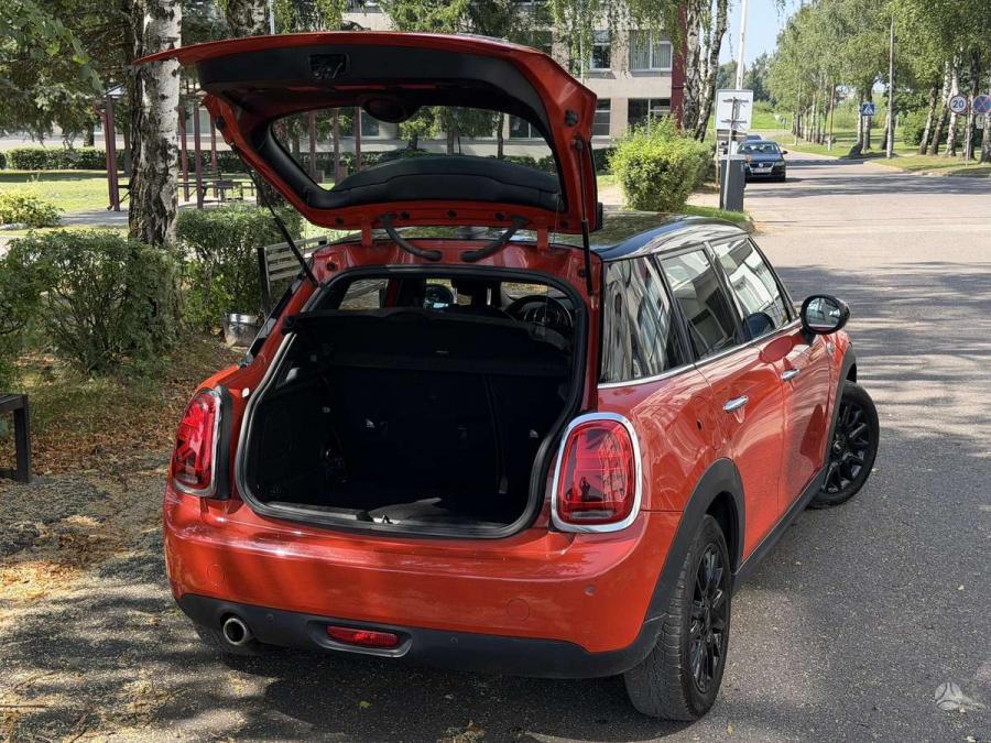 Oranžs MINI Cooper 2019 Alīta, ar dzinēja tilpumu 1.50 L un nobraukumu 199 tūkst. km par 10300 €, foto 18 vietnē AUTOMOTO.COM.LV