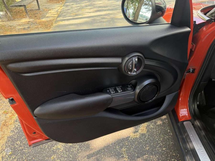 Oranžs MINI Cooper 2019 Alīta, ar dzinēja tilpumu 1.50 L un nobraukumu 199 tūkst. km par 10300 €, foto 19 vietnē AUTOMOTO.COM.LV