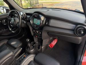 Oranžs MINI Cooper 2019 Alīta, ar dzinēja tilpumu 1.50 L un nobraukumu 199 tūkst. km par 10300 €, foto 28 vietnē AUTOMOTO.COM.LV