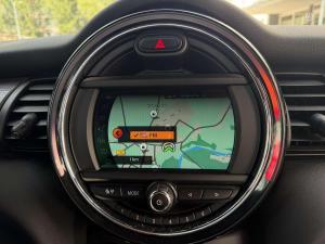 Oranžs MINI Cooper 2019 Alīta, ar dzinēja tilpumu 1.50 L un nobraukumu 199 tūkst. km par 10300 €, foto 31 vietnē AUTOMOTO.COM.LV