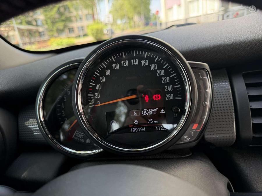 Oranžs MINI Cooper 2019 Alīta, ar dzinēja tilpumu 1.50 L un nobraukumu 199 tūkst. km par 10300 €, foto 33 vietnē AUTOMOTO.COM.LV