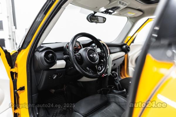 Orange MINI Cooper 2015 in Tallinn, with an engine capacity of 1.50 L and mileage of 257 thousand km for 6990 €, photo 11 on AUTOMOTO.COM.LV