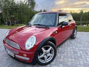 Red MINI Cooper 2002 in Cesis, with an engine capacity of 1.60 L and mileage of 268 thousand km for 1300 €, photo 4 on AUTOMOTO.COM.LV