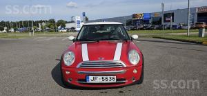 Red MINI Cooper 2004 in Riga, with an engine capacity of 1.60 L and mileage of 222 thousand km for 1800 €, photo 3 on AUTOMOTO.COM.LV