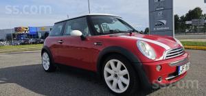 Red MINI Cooper 2004 in Riga, with an engine capacity of 1.60 L and mileage of 222 thousand km for 1800 €, photo 4 on AUTOMOTO.COM.LV