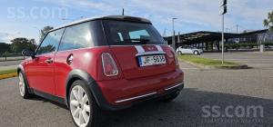 Red MINI Cooper 2004 in Riga, with an engine capacity of 1.60 L and mileage of 222 thousand km for 1800 €, photo 6 on AUTOMOTO.COM.LV