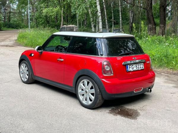 Red MINI Cooper 2008 in Riga, with an engine capacity of 1.60 L and mileage of 0 thousand km for 3799 €, photo 3 on AUTOMOTO.COM.LV