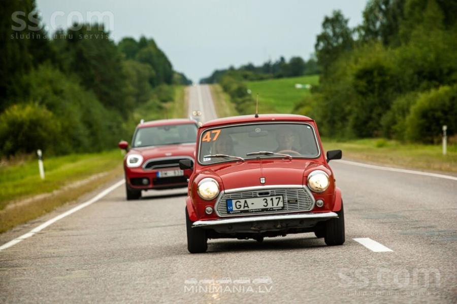 Red MINI Cooper 1990 in Riga, with an engine capacity of 1.30 L and mileage of 55 thousand km for 2500 €, photo 7 on AUTOMOTO.COM.LV