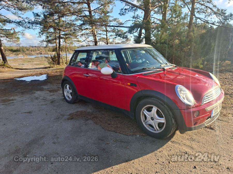 Sarkans MINI Cooper 2002 Tallina, ar dzinēja tilpumu 1.60 L un nobraukumu 460 tūkst. km par 999 €, foto 4 vietnē AUTOMOTO.COM.LV