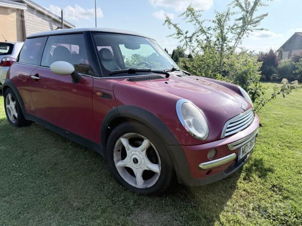 Sarkans MINI Cooper 2002 Valmiera, ar dzinēja tilpumu 1.60 L un nobraukumu 240 tūkst. km par 700 €, foto 3 vietnē AUTOMOTO.COM.LV