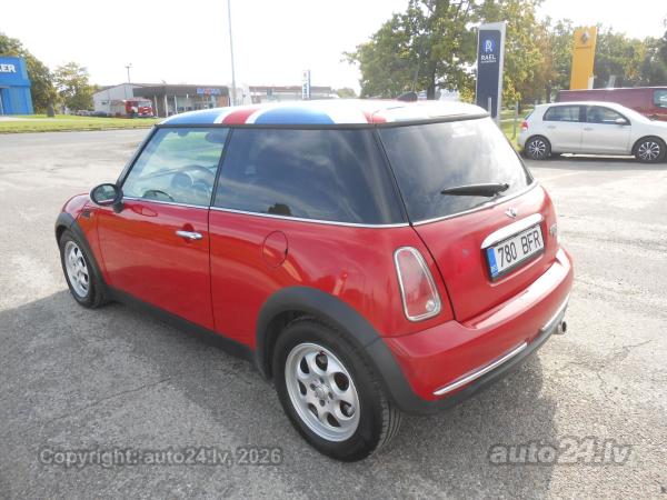 MINI Cooper 2005 Viljandi vietnē Sarkans MINI Cooper 2005 Viljandi, ar dzinēja tilpumu 1.60 L un nobraukumu 249 tūkst. km par 1590 €, foto 5 vietnē AUTOMOTO.COM.LV