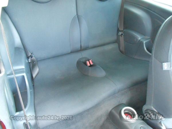 MINI Cooper 2005 Viljandi vietnē Sarkans MINI Cooper 2005 Viljandi, ar dzinēja tilpumu 1.60 L un nobraukumu 249 tūkst. km par 1590 €, foto 10 vietnē AUTOMOTO.COM.LV