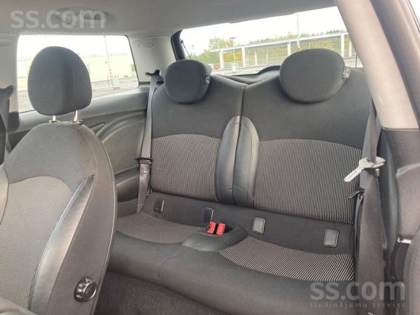 Sarkans MINI Cooper 2007 Rīga, ar dzinēja tilpumu 1.60 L un nobraukumu 177 tūkst. km par 1950 €, foto 10 vietnē AUTOMOTO.COM.LV