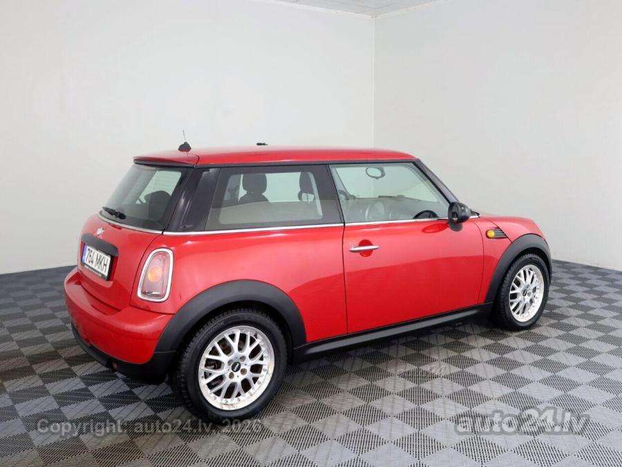 Sarkans MINI Cooper 2007 Tallina, ar dzinēja tilpumu 1.40 L un nobraukumu 179 tūkst. km par 1999 €, foto 3 vietnē AUTOMOTO.COM.LV