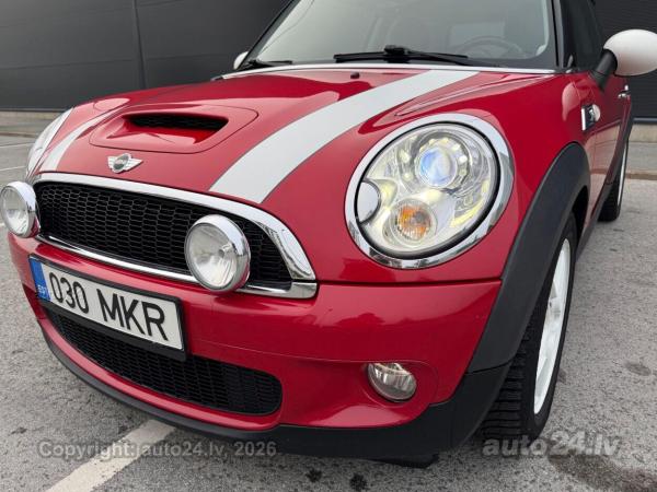 Sarkans MINI Cooper 2007 Tallina, ar dzinēja tilpumu 1.60 L un nobraukumu 169 tūkst. km par 3999 €, foto 4 vietnē AUTOMOTO.COM.LV